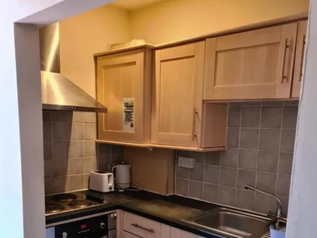 Beaconsfield, Manchester, M14 6UW, United Kingdom | 3 bed apartment for rent #20473208 | Rentberry