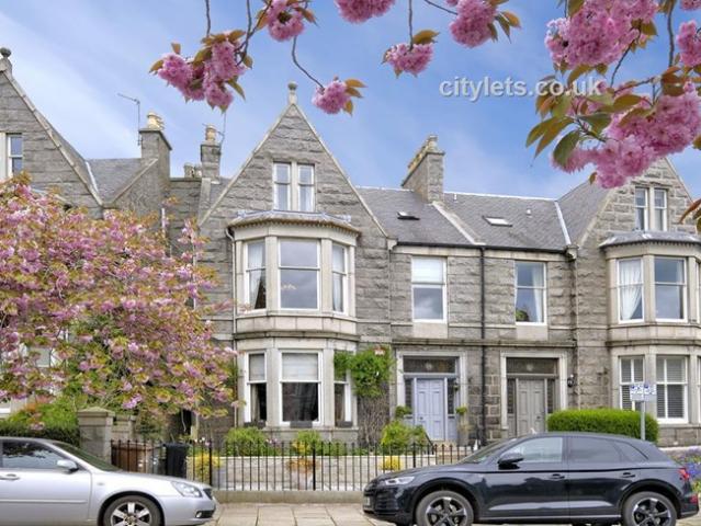 Beaconsfield Place, Aberdeen