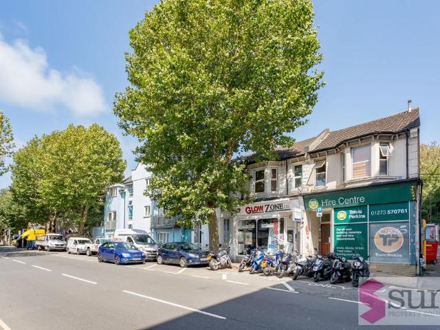 Beaconsfield Road, Brighton 3 bed terraced house to rent £1,900 pcm £438 pw