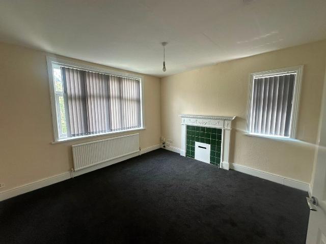 Beaconsfield Road, Leicester LE3, 2 bed flat to rent, £900 pcm | PrimeLocation