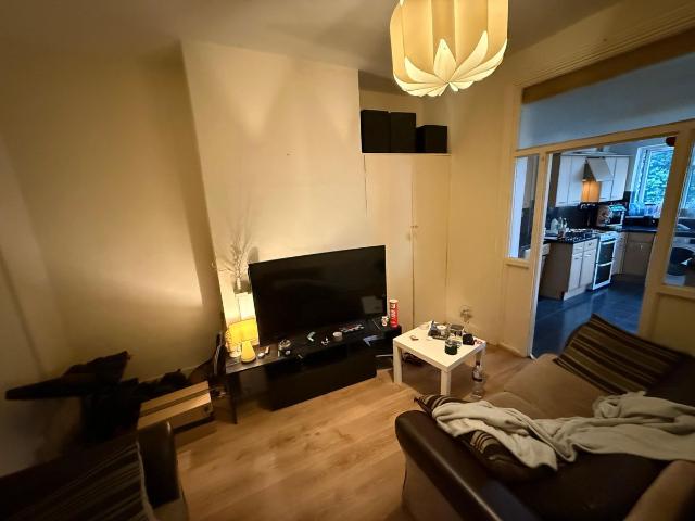Beaconsfield Road, London E10, 4 bed terraced house to rent, £2,800 pcm | PrimeLocation