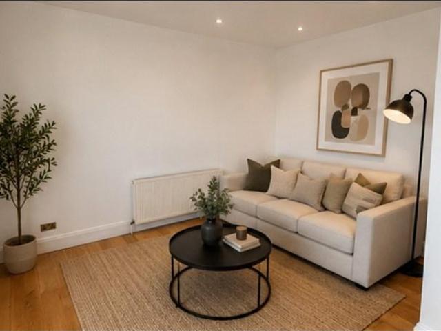 Beaconsfield Road, London, N11 1 bed flat to rent £1,750 pcm £404 pw