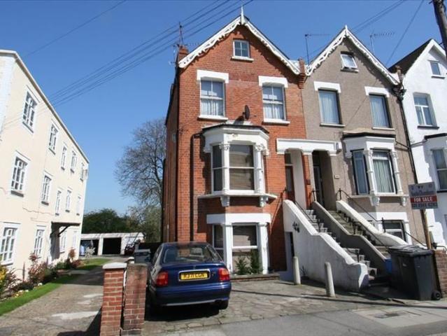 Beaconsfield Road, New Southgate, London N11, 2 bed flat to rent, £1,798 pcm | PrimeLocation