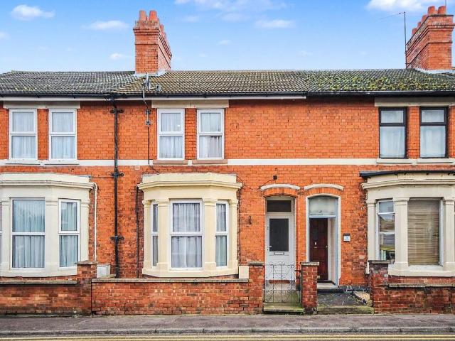 Beaconsfield Terrace, Rushden NN10, 3 bed terraced house to rent, £950 pcm | PrimeLocation