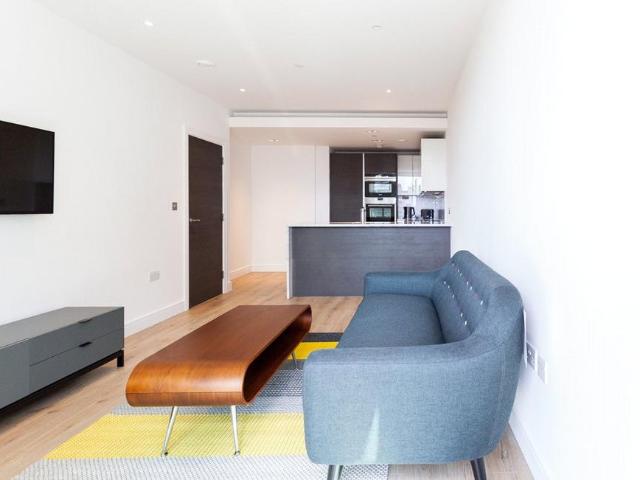 Beadon Road, London, W6 2 bed apartment to rent £3,250 pcm £750 pw