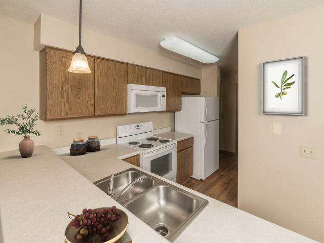 Beadle West Apartments 1 Bedroom Apartment for Rent at 900 E 14th St, Sioux Falls, SD 57104 Beadie Greenway