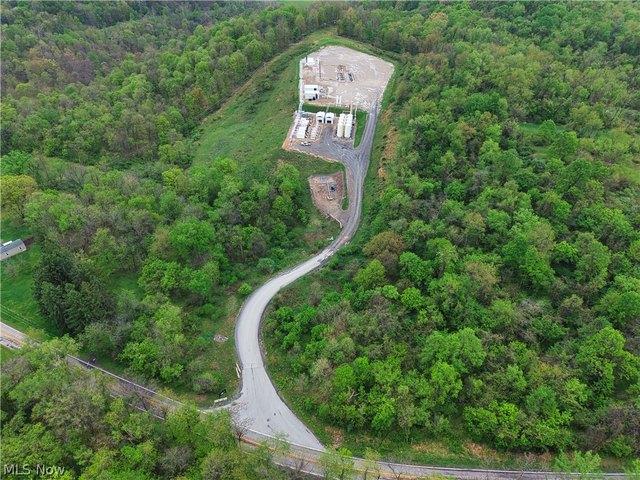 Bealls Ridge Rd, Wellsburg, WV 26070
