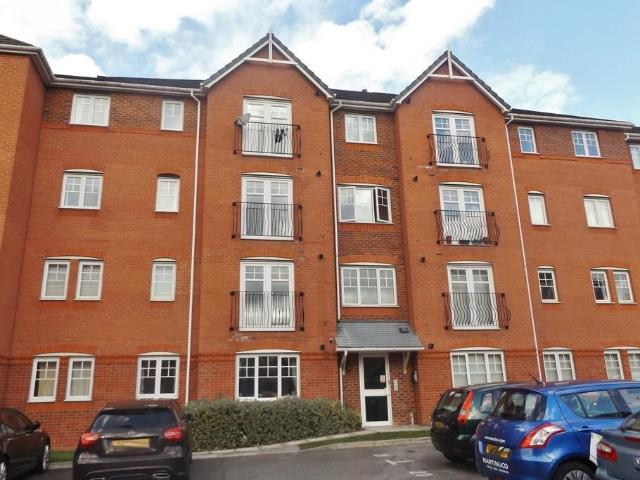 Beames House, Crewe CW1, 2 bed flat to rent, £800 pcm | PrimeLocation