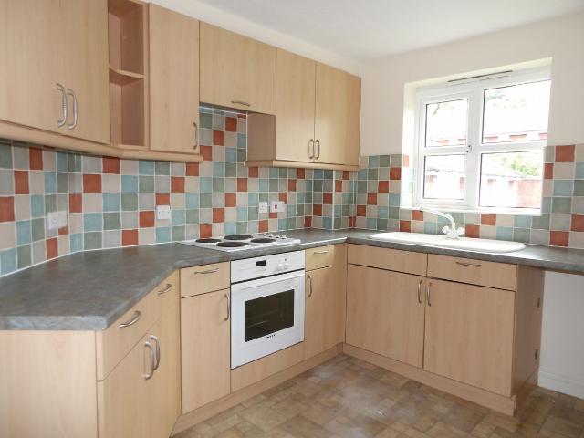 Beamont Drive, Preston PR1, 2 bed flat to rent, £750 pcm | PrimeLocation