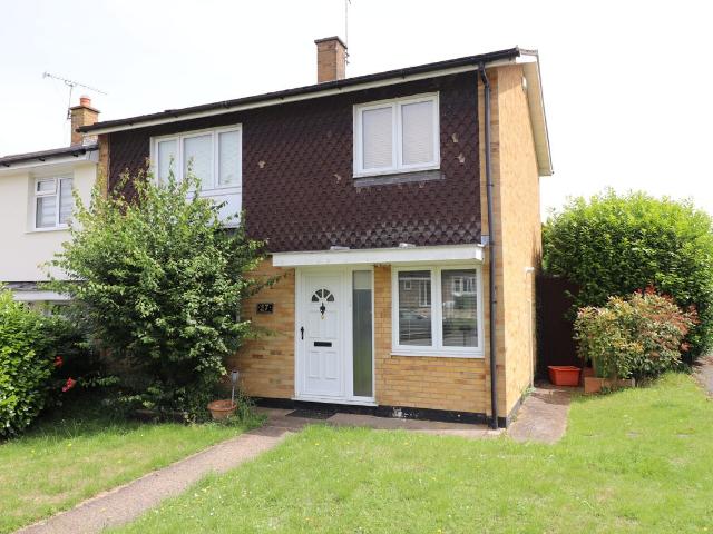 Beams Way, Billericay CM11, 3 bed property to rent, £1,800 pcm | PrimeLocation