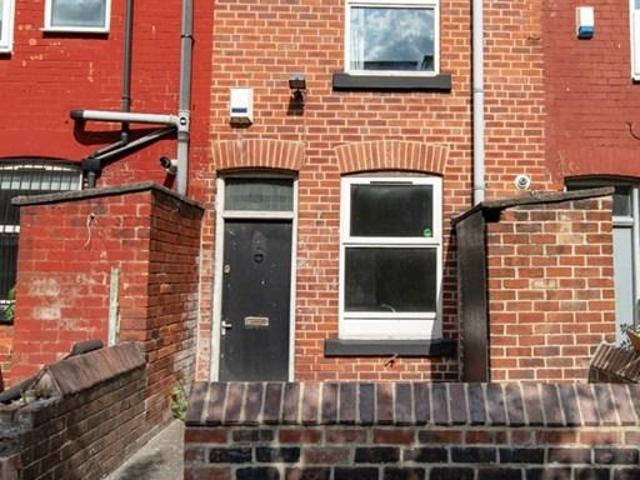 Beamsley Mount, Leeds, LS6 3 bed terraced house to rent £1,625 pcm £375 pw