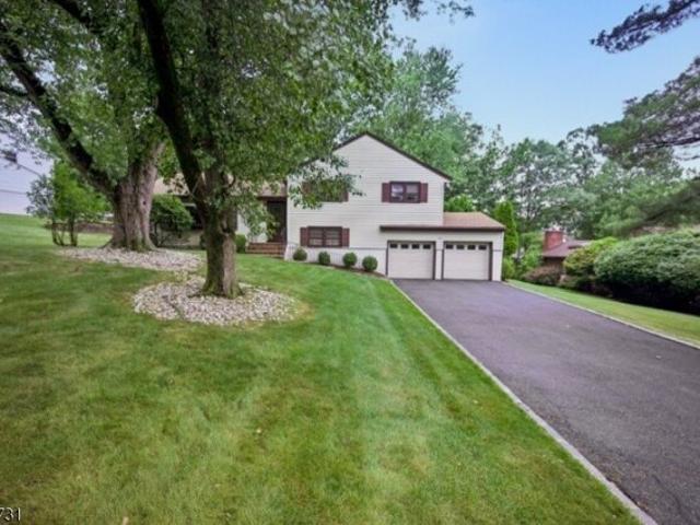 Bear Brook Ln, Livingston, Home For Sale