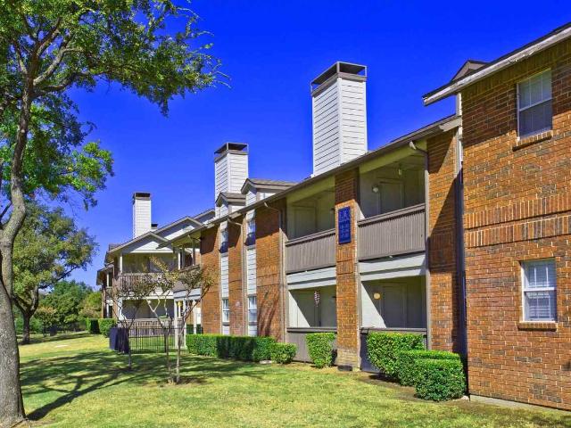 Bear Creek at Harwood Apartments 2 Bedroom Apartment for Rent at 1130 Bear Creek Pkwy, Euless, TX 76039 Villages Of Bear Creek