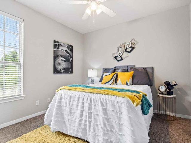 Bear Crossing 2 Bedroom Apartment for Rent at 2406 S University Parks Dr, Waco, TX 76706 Oakwood