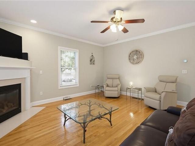 Bear Hill Rd Apt,cumberland, Home For Sale