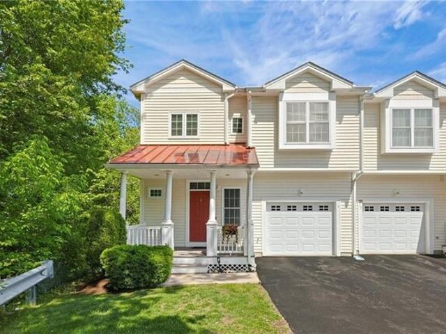 Bear Hill Rd Unit,cumberland, Home For Sale