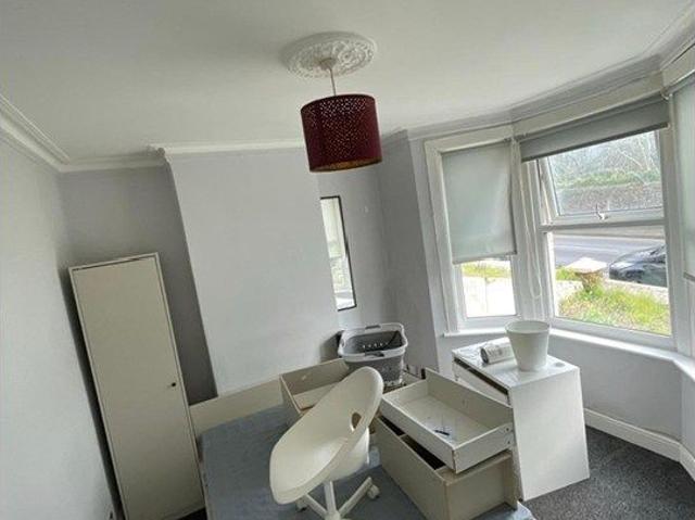 Bear Road, Brighton BN2, 2 bed flat to rent, £1,500 pcm | PrimeLocation
