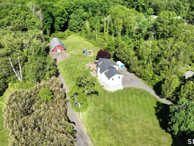Bear Swamp Rd, East Hampton, Home For Sale