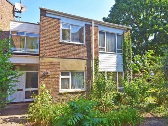 Beard Road, Kingston Upon Thames, 1 Bedroom Ground
