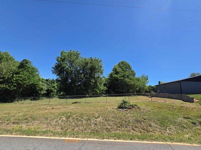 Bearden Rd, Spartanburg, SC 29306