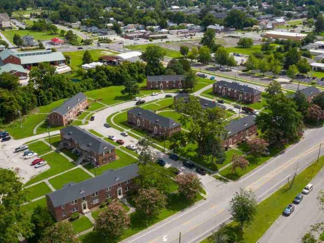 Bearfoot Landing Apartments 1 Bedroom Apartment for Rent at 1352 Trent Blvd, New Bern, NC 28560