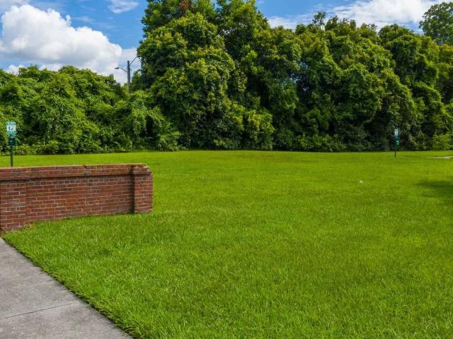 Bearfoot Landing Apartments 2 Bedroom Apartment for Rent at 1352 Trent Blvd, New Bern, NC 28560