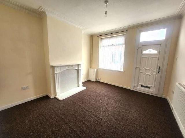 Bearmore Road, Cradley Heath, B64