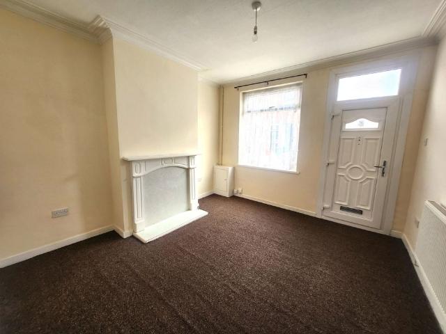 Bearmore Road, Cradley Heath, B64 6DX
