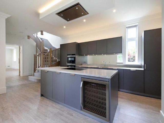 Bears Rails Park, Old Windsor. 4 bed semi detached house to rent £4,500 pcm £1,038 pw