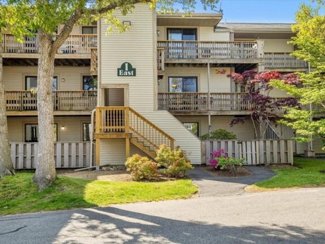 Bearses Way Apt Eb, Hyannis, Condo For Sale