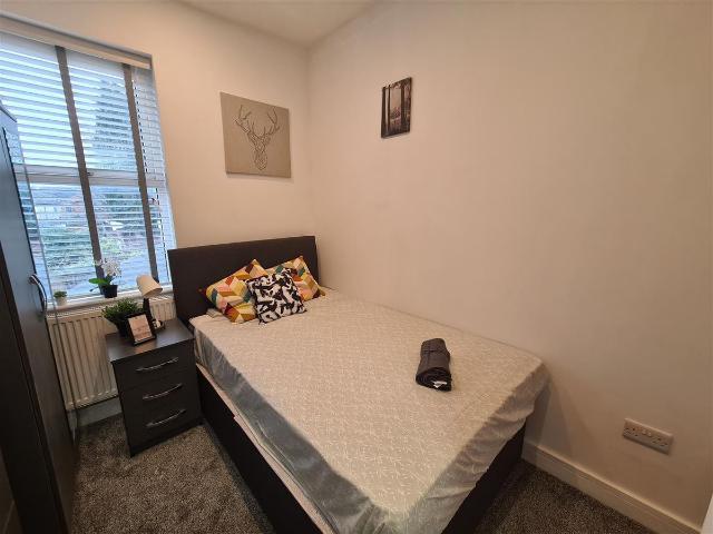 Bearwood Road, Smethwick B66, Room to rent, £550 pcm | PrimeLocation