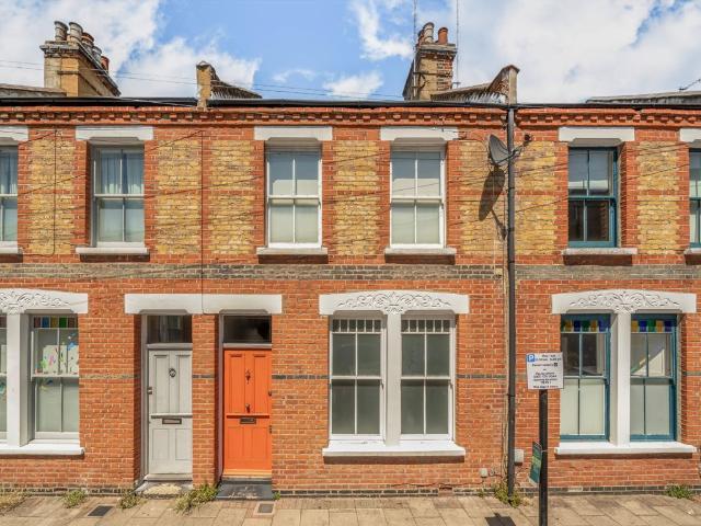 Beck Road, London Fields E8, 3 bed terraced house to rent, £4,750 pcm | PrimeLocation