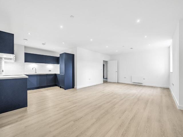 Beckenham Road, Beckenham BR3, 2 bed flat to rent, £1,895 pcm | PrimeLocation