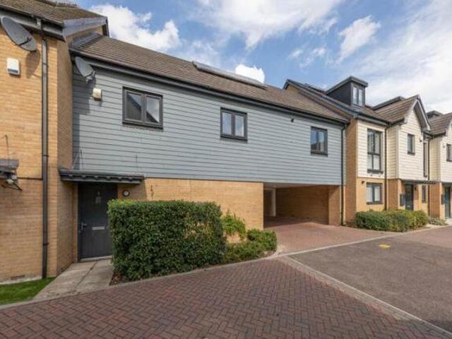 Becket Close, Woodford Green, 2 Bedroom Flat
