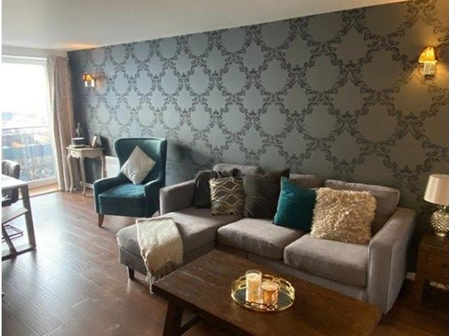 Becket House, Brentwood CM14, 1 bed flat to rent, £1,475 pcm | PrimeLocation