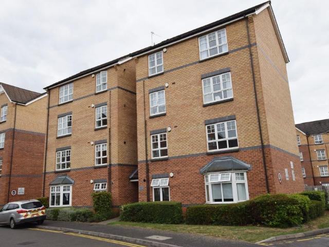 Beckets View, Northampton NN1 2 bed flat to rent £1,175 pcm £271 pw