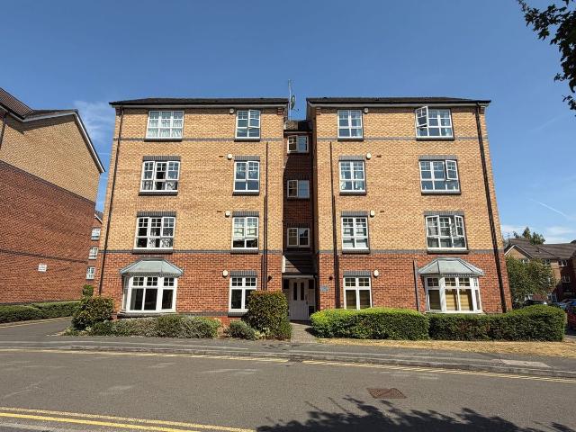 Beckets View, Northampton NN1, 2 bed flat to rent, £1,150 pcm | PrimeLocation