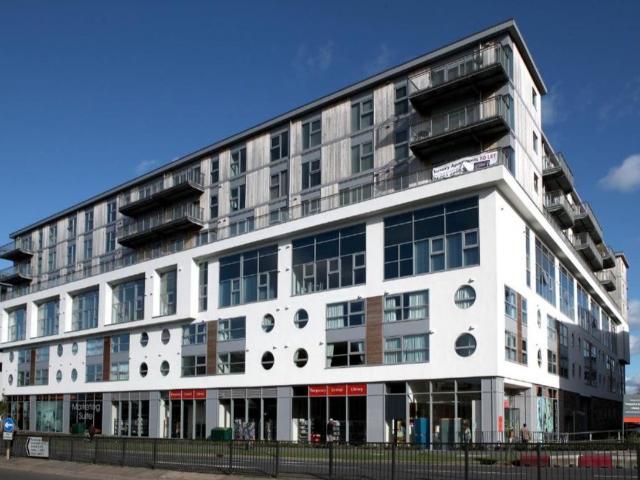 Beckhampton Street, Swindon SN1, 2 bed flat to rent, £1,295 pcm | PrimeLocation