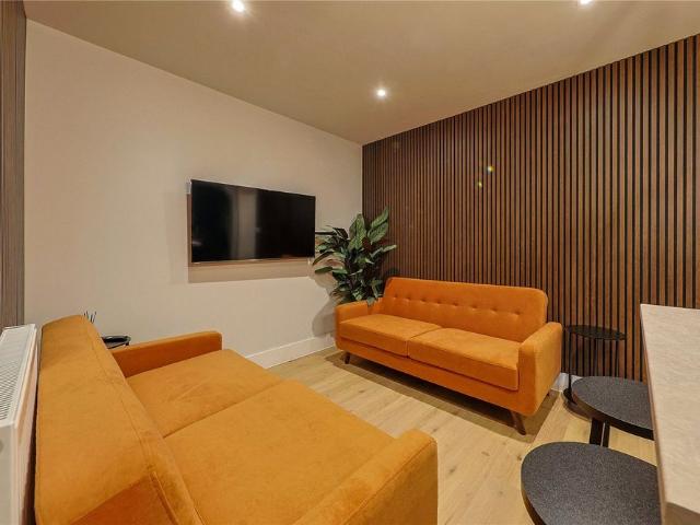 Beckingham Road, Guildford, Surrey, GU2 8BT