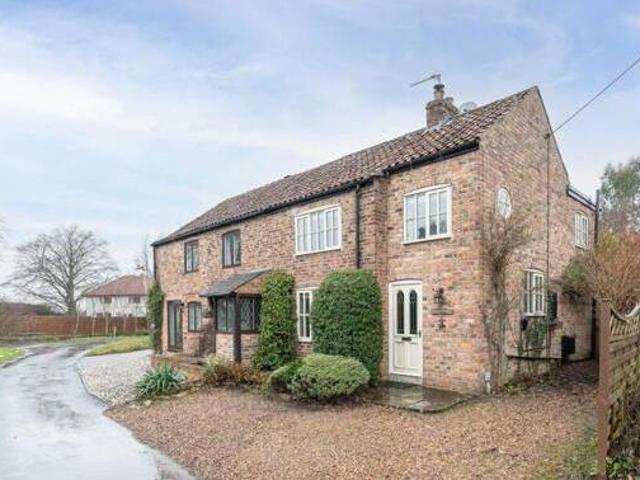 Beckside, Barmby Moor, 2 Bedroom Semi detached