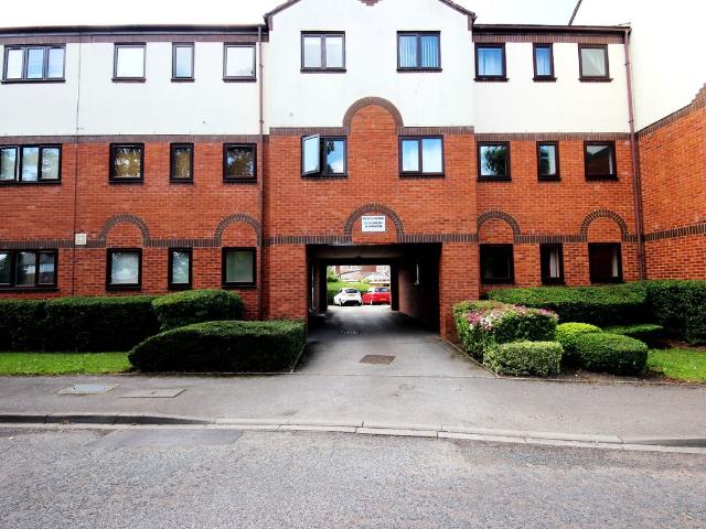 Beckside Gardens, York YO10, 2 bed flat to rent, £1,050 pcm | PrimeLocation