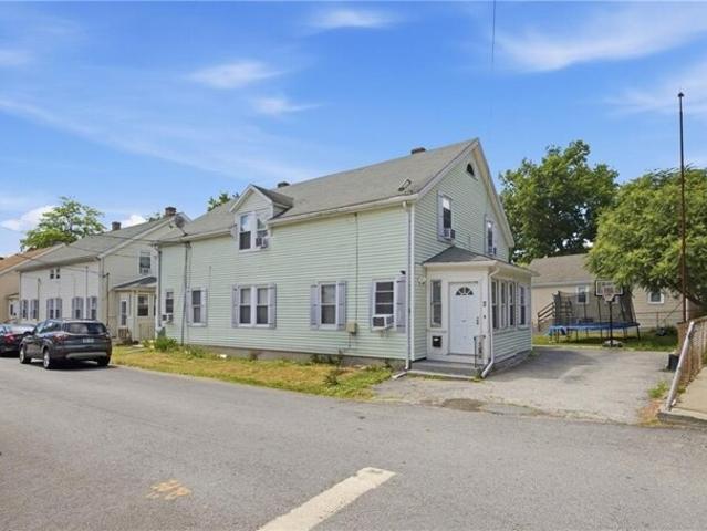 Beckside Rd, North Providence, Home For Sale