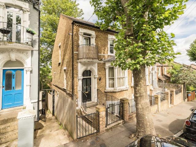 Becondale Road, London SE19, 1 bed flat to rent, £1,500 pcm | PrimeLocation