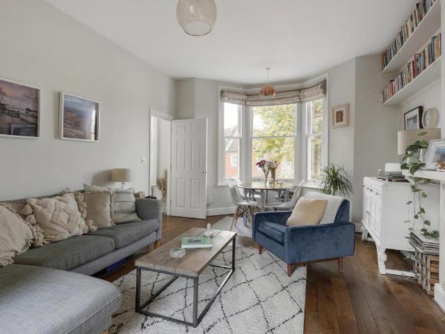 Becondale Road, London SE19, 2 bed flat to rent, £2,200 pcm | PrimeLocation