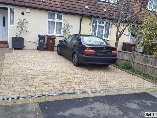 Becontree Avenue, Dagenham, Essex, RM8
