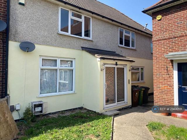 Becontree Avenue, Dagenham, RM8 6 bed end of terrace house to rent £3,300 pcm £762 pw