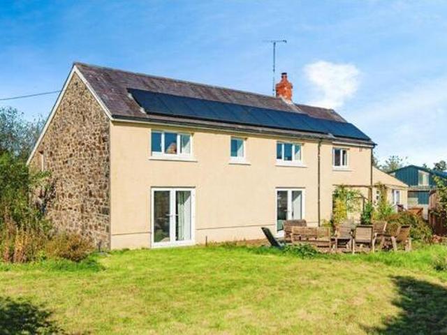Bedw, Rhydargaeau, 4 Bedroom Detached