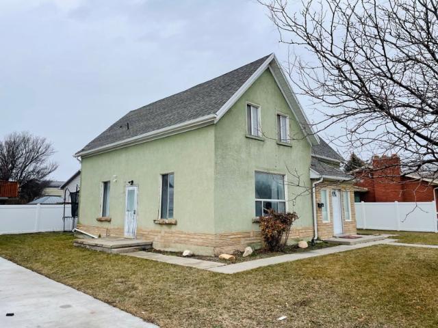 Bed _Bath house in Prime Lehi Location