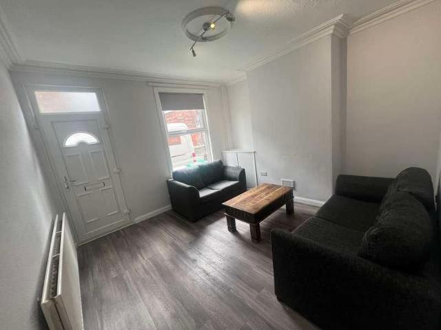 Bed / Bath / Student Palin Street, NG7