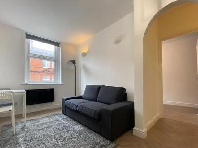 Bed Flat, High Road, 2 Bedroom Apartment